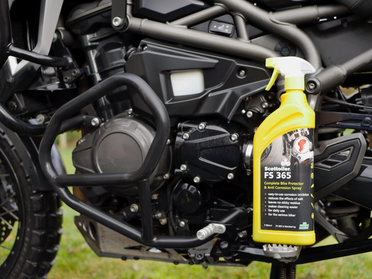 Test du Scottoiler FS 365 : idéal pour rouler à moto l’hiver – Motard ...