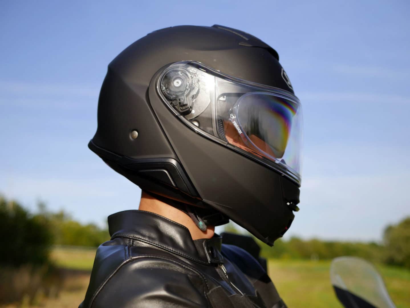 Test du casque Shoei Neotec 2 : excellent, mais pas parfait pour autant ...